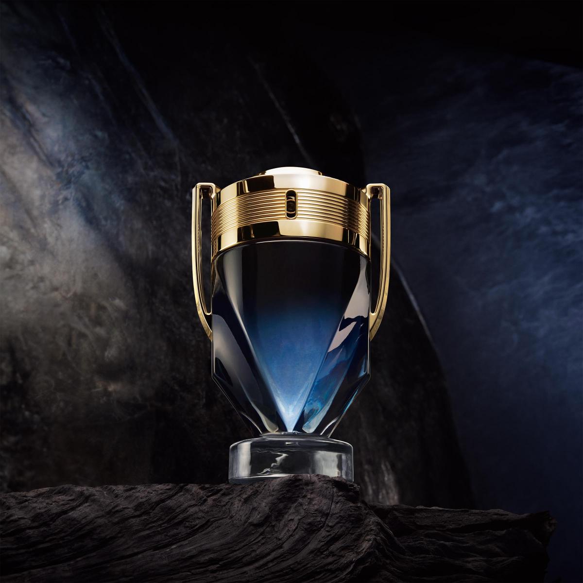 Mens Invictus Parfum – Edgars