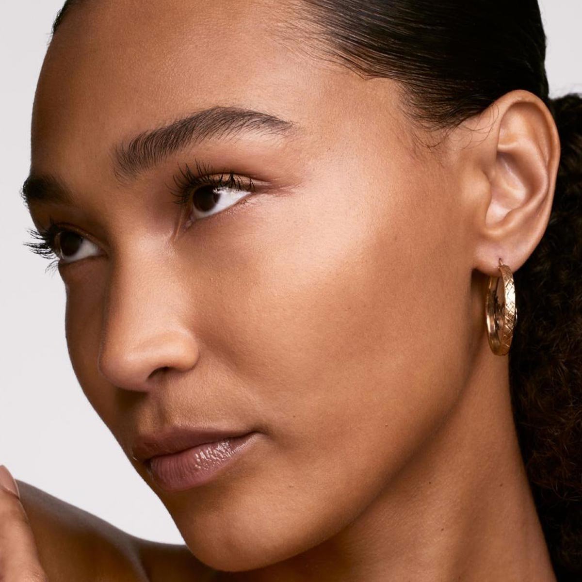 Fenty Soft'Lit Naturally Luminous Foundation – Edgars