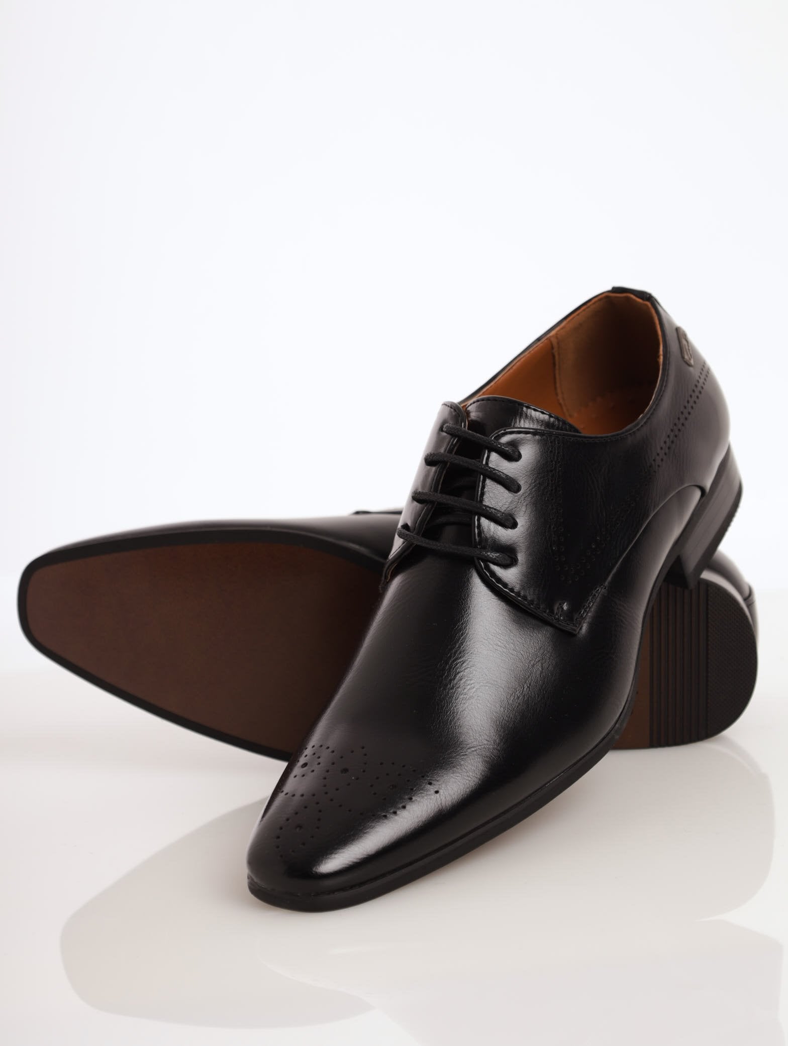 Men's Walker Shoe - Black – Edgars